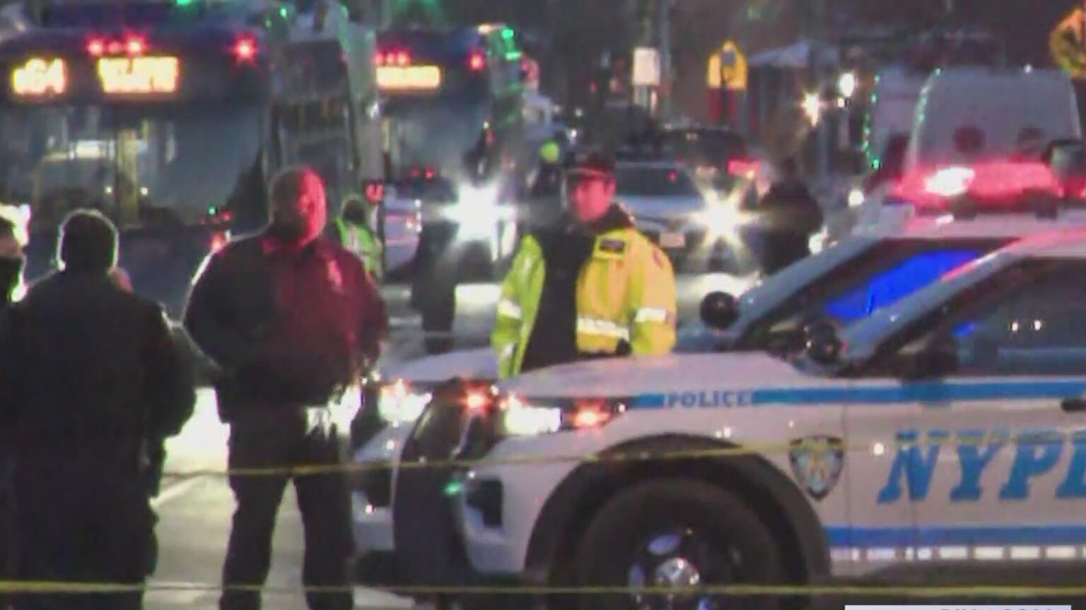 Brooklyn Daylight Robbery Leaves Two Women Injured After Violent ...